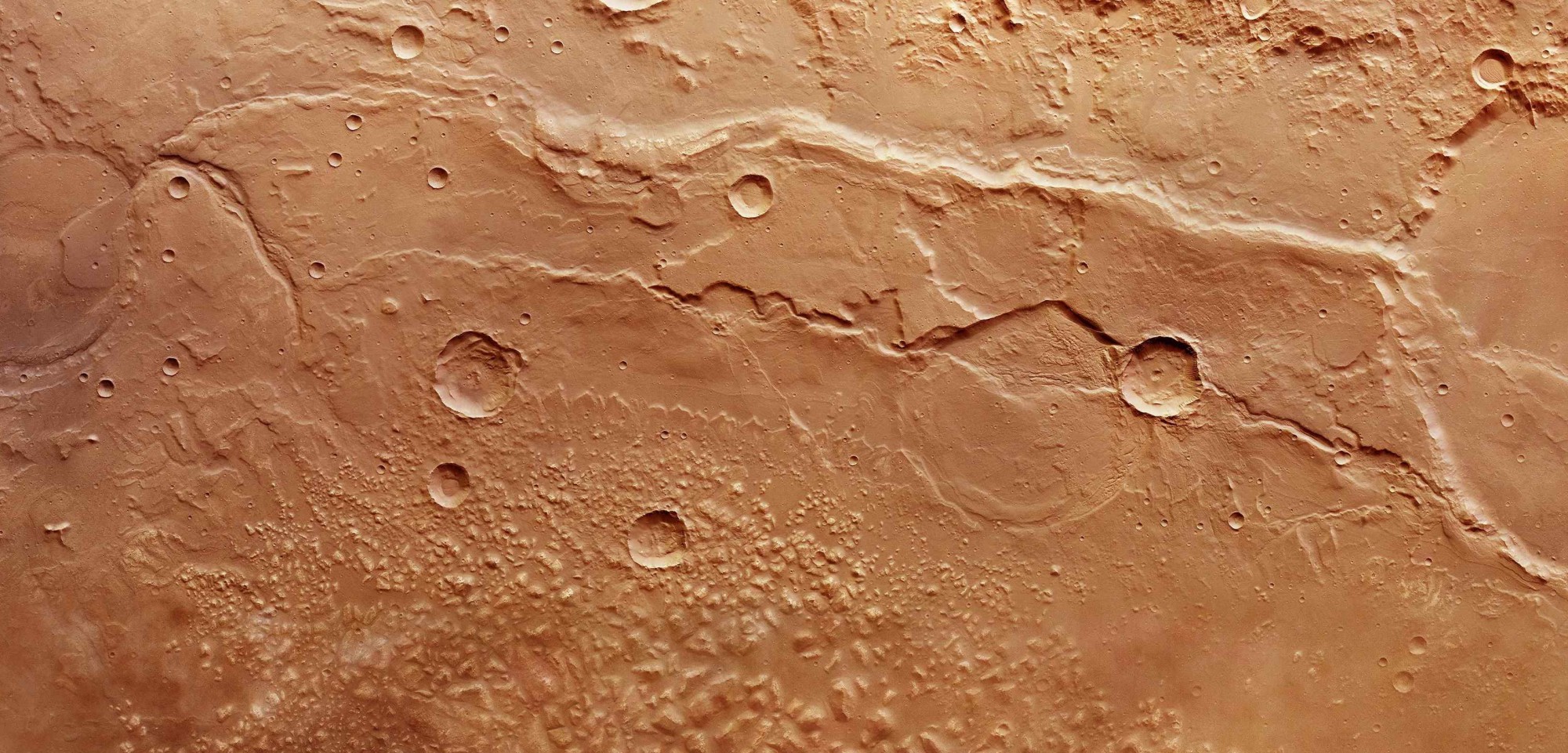 Chaos dans le bassin Atlantis - APM – Association Planète Mars